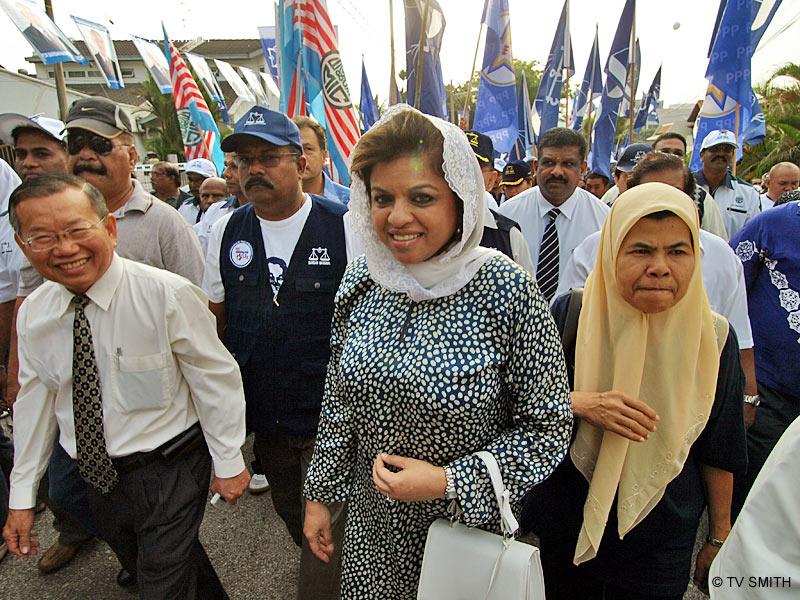 MALAYSIA CENTRAL: Sightings: Women Power